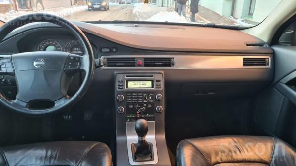 Volvo XC70 2008 in Liepaja, with an engine capacity of 2.40 L and mileage of 398 thousand km for 3800 €, photo 10 on AUTOMOTO.COM.LV