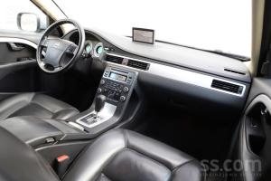 Вольво ХС70 2008 в Тукумс, объемом двигателя 2.40 л и пробегом 375 тыс. км за 5990 €, фото 8 на AUTOMOTO.COM.LV