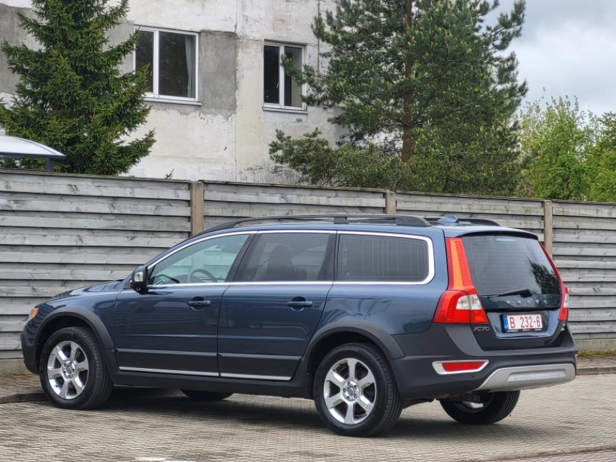Volvo XC70 2008 Rīga, ar dzinēja tilpumu 2.40 L un nobraukumu 339 tūkst. km par 6990 €, foto 8 vietnē AUTOMOTO.COM.LV