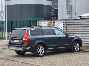 Volvo XC70 2008 Rīga, ar dzinēja tilpumu 2.40 L un nobraukumu 339 tūkst. km par 6990 €, foto 10 vietnē AUTOMOTO.COM.LV