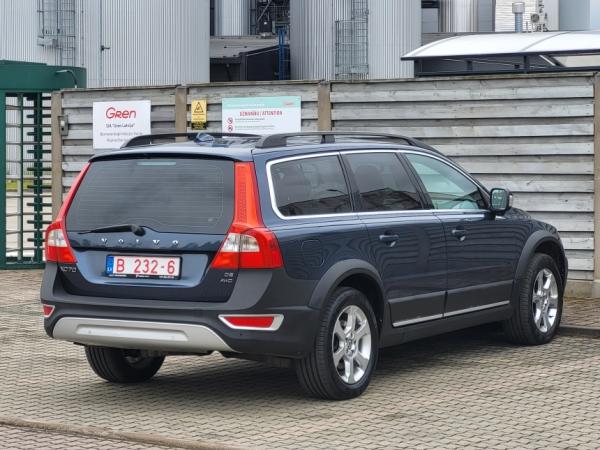 Volvo XC70 2008 in Riga, with an engine capacity of 2.40 L and mileage of 339 thousand km for 6990 €, photo 10 on AUTOMOTO.COM.LV