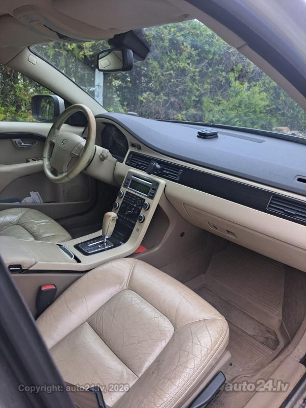 Volvo XC70 2008 Tallina, ar dzinēja tilpumu 2.40 L un nobraukumu 376 tūkst. km par 6500 €, foto 10 vietnē AUTOMOTO.COM.LV