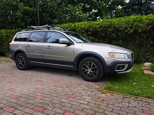 Volvo XC70 2008 in Tallinn, with an engine capacity of 2.40 L and mileage of 376 thousand km for 6500 €, photo 2 on AUTOMOTO.COM.LV