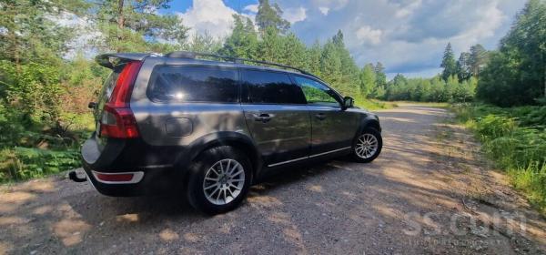Volvo XC70 2008 in Riga, with an engine capacity of 2.40 L and mileage of 334 thousand km for 4900 €, photo 10 on AUTOMOTO.COM.LV