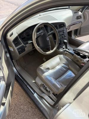 Volvo XC70 2008 in Sirvintos, with an engine capacity of 2.50 L and mileage of 216 thousand km for 550 €, photo 11 on AUTOMOTO.COM.LV