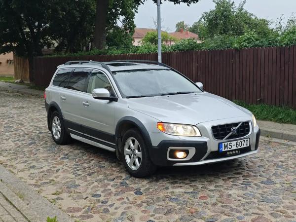 Volvo XC70 2008 in Tukums, with an engine capacity of 0.00 L and mileage of 348 thousand km for 3900 €, photo 1 on AUTOMOTO.COM.LV