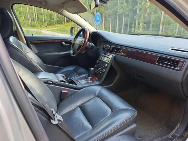 Volvo XC70 2008 Tukums, ar dzinēja tilpumu 0.00 L un nobraukumu 351 tūkst. km par 3200 €, foto 11 vietnē AUTOMOTO.COM.LV