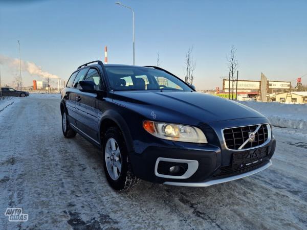 Volvo XC70 2009 in Vilnius, with an engine capacity of 2.40 L and mileage of 277 thousand km for 6690 €, photo 4 on AUTOMOTO.COM.LV