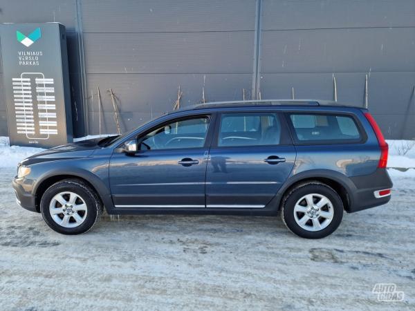 Volvo XC70 2009 in Vilnius, with an engine capacity of 2.40 L and mileage of 277 thousand km for 6690 €, photo 9 on AUTOMOTO.COM.LV