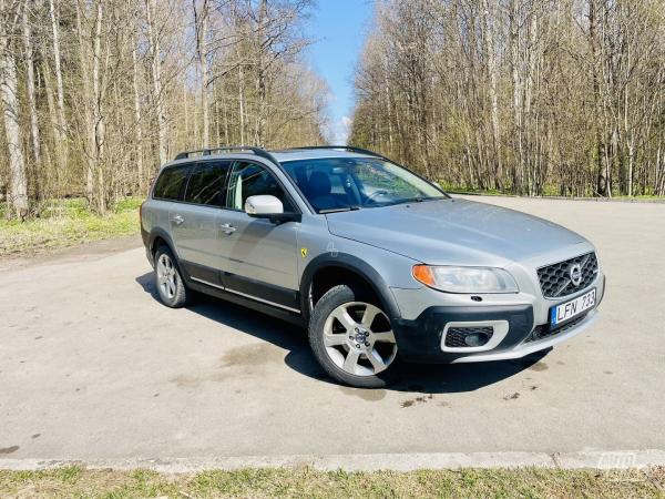 Volvo XC70 2009 in Elektrenai, with an engine capacity of 3.00 L and mileage of 370 thousand km for 5999 €, photo 1 on AUTOMOTO.COM.LV