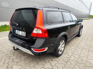 Volvo XC70 2009 in Vilnius, with an engine capacity of 2.40 L and mileage of 396 thousand km for 4399 €, photo 5 on AUTOMOTO.COM.LV