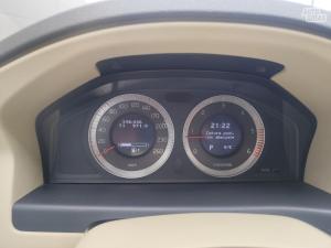 Volvo XC70 2009 in Vilnius, with an engine capacity of 2.40 L and mileage of 396 thousand km for 4399 €, photo 10 on AUTOMOTO.COM.LV