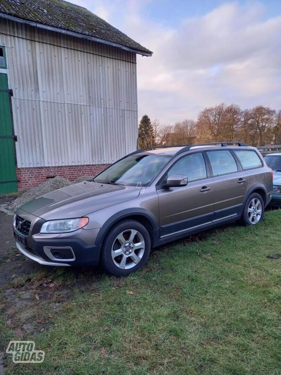 Volvo XC70 2009 in Vilnius, with an engine capacity of 2.40 L and mileage of 279 thousand km for 4800 €, photo 1 on AUTOMOTO.COM.LV