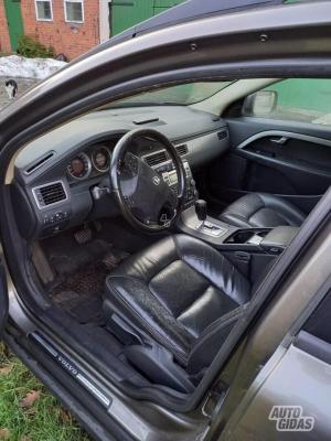 Volvo XC70 2009 in Vilnius, with an engine capacity of 2.40 L and mileage of 279 thousand km for 4800 €, photo 5 on AUTOMOTO.COM.LV
