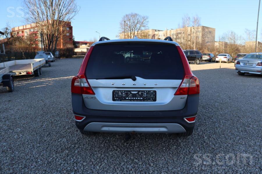 Volvo XC70 2009 Rīga, ar dzinēja tilpumu 2.40 L un nobraukumu 353 tūkst. km par 5490 €, foto 7 vietnē AUTOMOTO.COM.LV