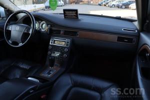 Volvo XC70 2009 Rīga, ar dzinēja tilpumu 2.40 L un nobraukumu 353 tūkst. km par 5490 €, foto 11 vietnē AUTOMOTO.COM.LV