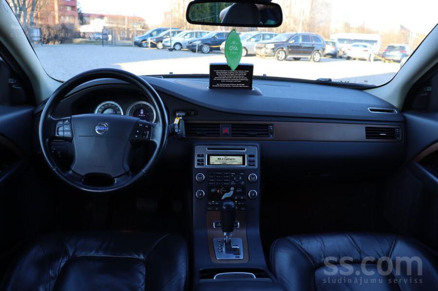 Volvo XC70 2009 Rīga, ar dzinēja tilpumu 2.40 L un nobraukumu 353 tūkst. km par 5490 €, foto 12 vietnē AUTOMOTO.COM.LV