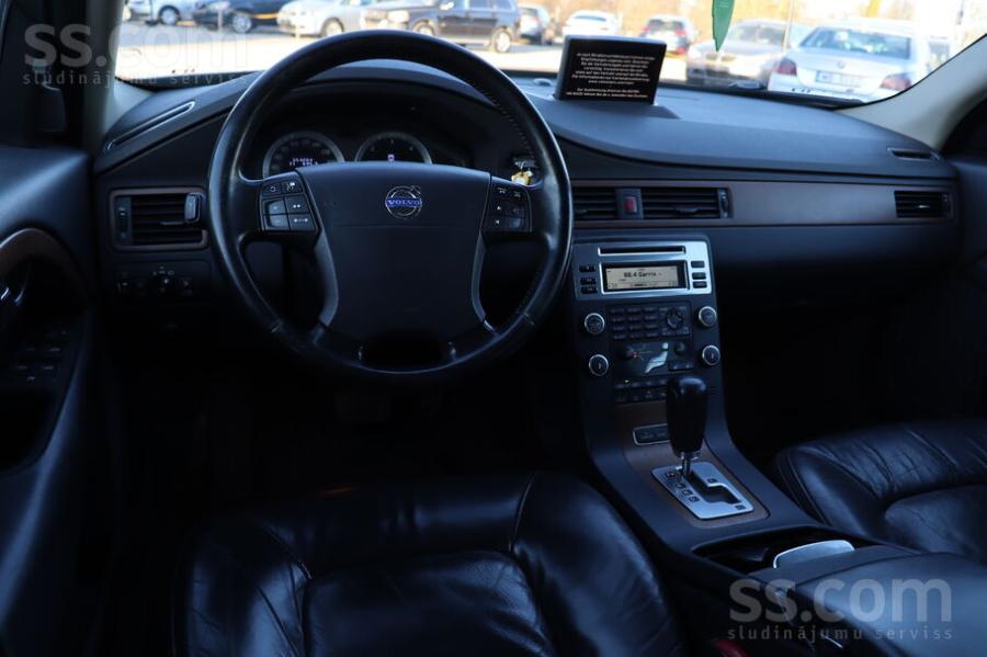 Volvo XC70 2009 Rīga, ar dzinēja tilpumu 2.40 L un nobraukumu 353 tūkst. km par 5490 €, foto 13 vietnē AUTOMOTO.COM.LV