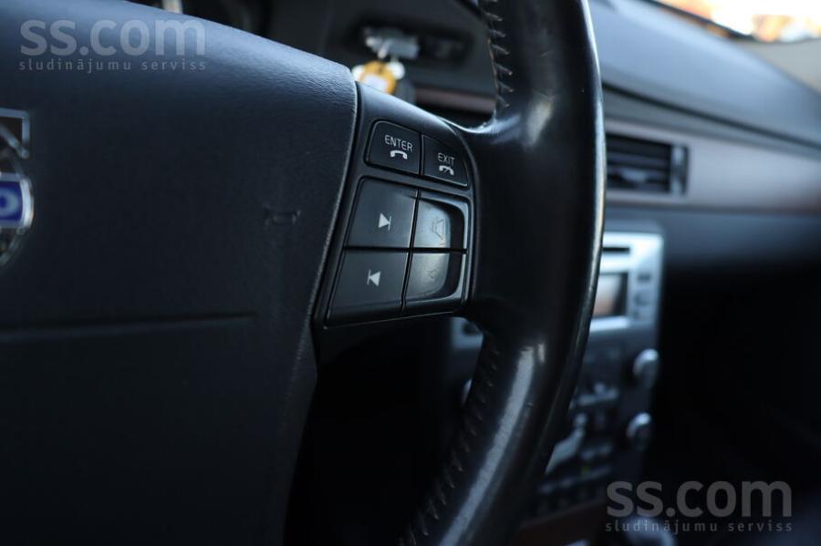 Volvo XC70 2009 Rīga, ar dzinēja tilpumu 2.40 L un nobraukumu 353 tūkst. km par 5490 €, foto 23 vietnē AUTOMOTO.COM.LV