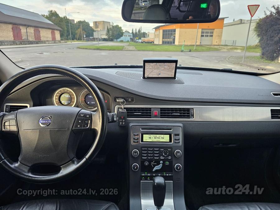 Volvo XC70 2009 Paide, ar dzinēja tilpumu 2.40 L un nobraukumu 216 tūkst. km par 6850 €, foto 16 vietnē AUTOMOTO.COM.LV