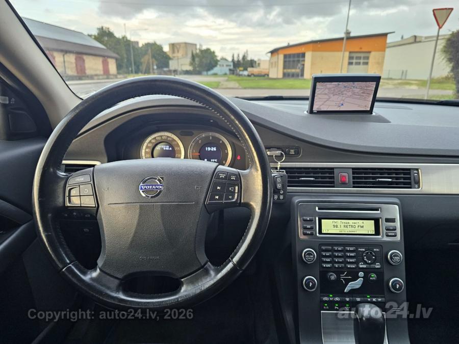Volvo XC70 2009 Paide, ar dzinēja tilpumu 2.40 L un nobraukumu 216 tūkst. km par 6850 €, foto 18 vietnē AUTOMOTO.COM.LV