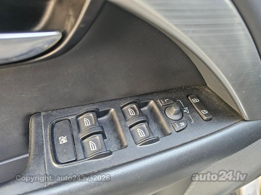 Volvo XC70 2009 Paide, ar dzinēja tilpumu 2.40 L un nobraukumu 216 tūkst. km par 6850 €, foto 36 vietnē AUTOMOTO.COM.LV