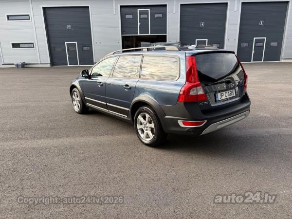 Volvo XC70 2009 in Tallinn on AUTOMOTO.COM.LV Volvo XC70 2009 in Tallinn, with an engine capacity of 2.40 L and mileage of 149 thousand km for 7000 €, photo 7 on AUTOMOTO.COM.LV
