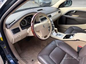 Volvo XC70 2009 in Tallinn, with an engine capacity of 2.40 L and mileage of 149 thousand km for 7000 €, photo 10 on AUTOMOTO.COM.LV