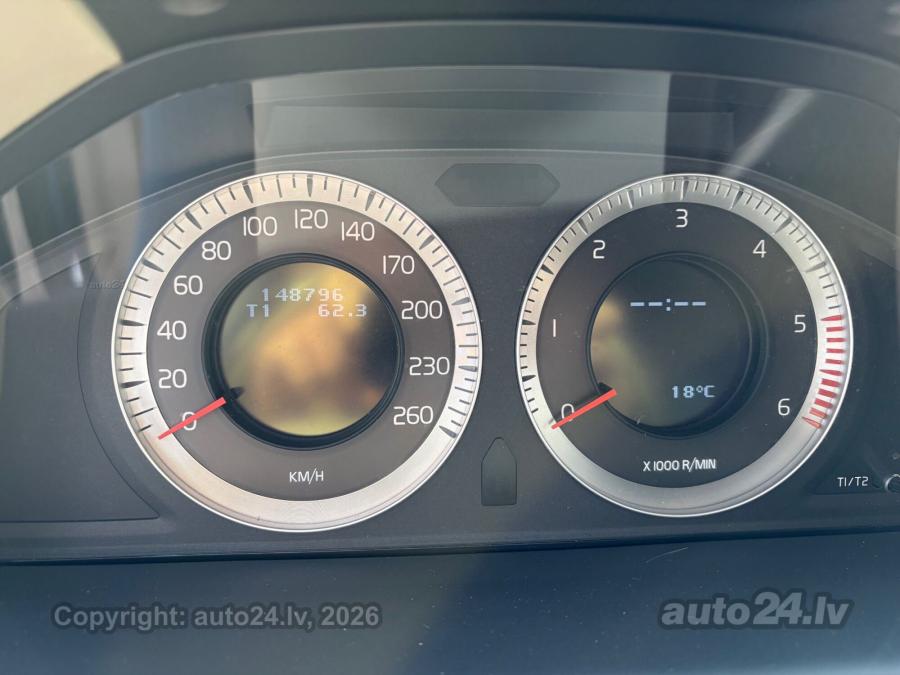 Volvo XC70 2009 in Tallinn, with an engine capacity of 2.40 L and mileage of 149 thousand km for 7000 €, photo 17 on AUTOMOTO.COM.LV