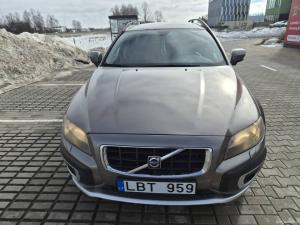 Volvo XC70 2010 Viļņa, ar dzinēja tilpumu 3.20 L un nobraukumu 341 tūkst. km par 5900 €, foto 3 vietnē AUTOMOTO.COM.LV
