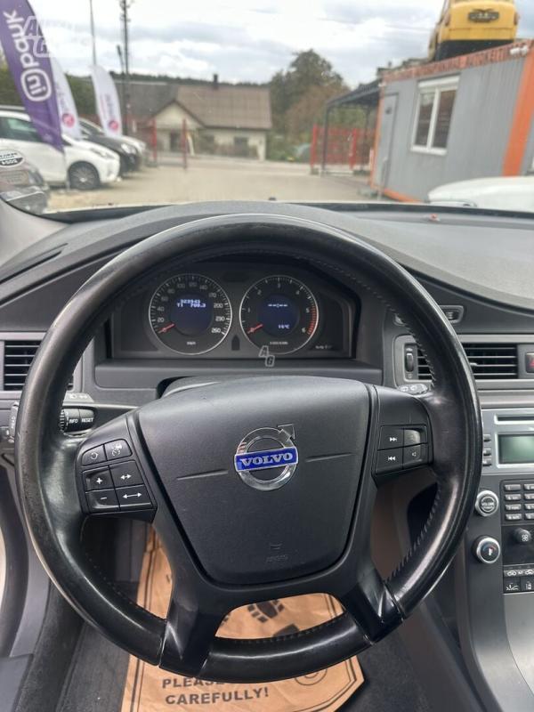 Volvo XC70 2010 Pabradė, ar dzinēja tilpumu 2.00 L un nobraukumu 323 tūkst. km par 7350 €, foto 10 vietnē AUTOMOTO.COM.LV