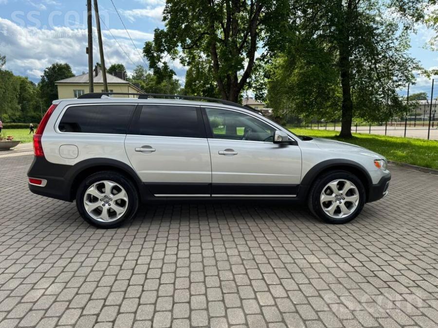 Volvo XC70 2011 Jelgava, ar dzinēja tilpumu 2.40 L un nobraukumu 276 tūkst. km par 8400 €, foto 3 vietnē AUTOMOTO.COM.LV