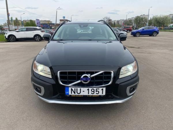 Volvo XC70 2011 in Riga, with an engine capacity of 2.40 L and mileage of 216 thousand km for 9950 €, photo 5 on AUTOMOTO.COM.LV