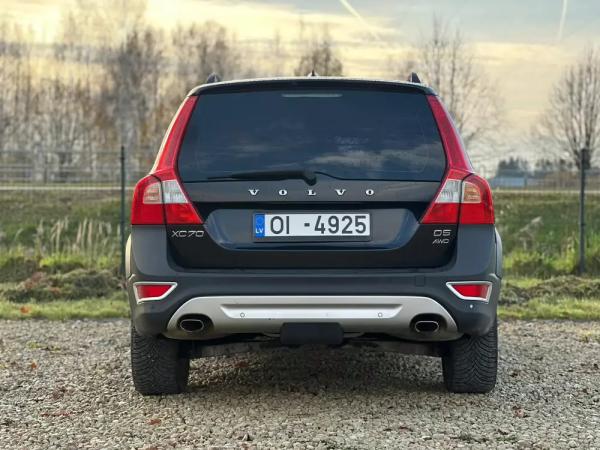 Volvo XC70 2011 Jelgava, ar dzinēja tilpumu 2.40 L un nobraukumu 293 tūkst. km par 9990 €, foto 5 vietnē AUTOMOTO.COM.LV