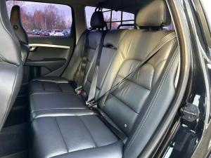 Volvo XC70 2011 in Jelgava, with an engine capacity of 2.40 L and mileage of 293 thousand km for 9990 €, photo 14 on AUTOMOTO.COM.LV