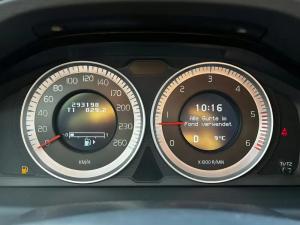 Volvo XC70 2011 in Jelgava, with an engine capacity of 2.40 L and mileage of 293 thousand km for 9990 €, photo 22 on AUTOMOTO.COM.LV