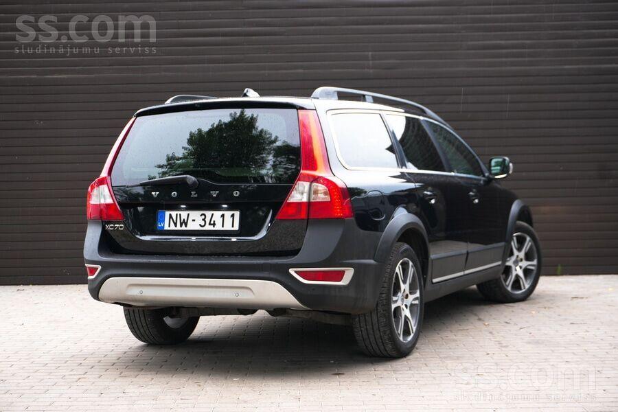 Volvo XC70 2011 Rīga, ar dzinēja tilpumu 2.00 L un nobraukumu 293 tūkst. km par 8190 €, foto 4 vietnē AUTOMOTO.COM.LV