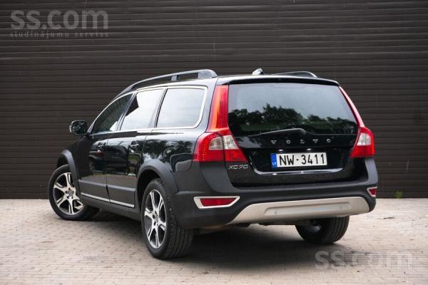 Volvo XC70 2011 in Riga, with an engine capacity of 2.00 L and mileage of 293 thousand km for 8190 €, photo 4 on AUTOMOTO.COM.LV