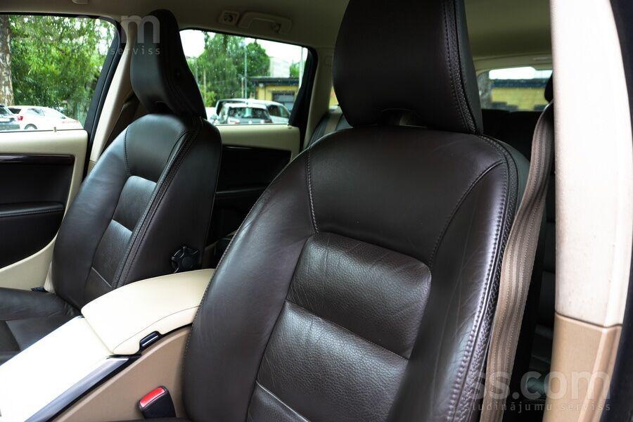 Volvo XC70 2011 Rīga, ar dzinēja tilpumu 2.00 L un nobraukumu 293 tūkst. km par 8190 €, foto 9 vietnē AUTOMOTO.COM.LV