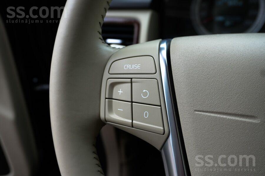 Volvo XC70 2011 Rīga, ar dzinēja tilpumu 2.00 L un nobraukumu 293 tūkst. km par 8190 €, foto 16 vietnē AUTOMOTO.COM.LV
