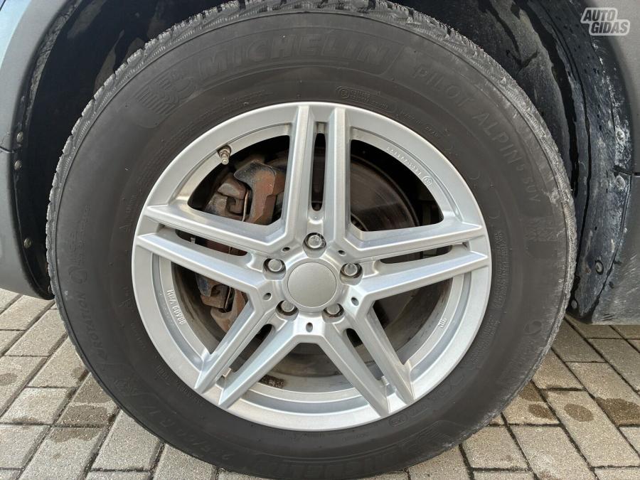 Volvo XC70 2011 Šauļi, ar dzinēja tilpumu 3.20 L un nobraukumu 283 tūkst. km par 6250 €, foto 14 vietnē AUTOMOTO.COM.LV
