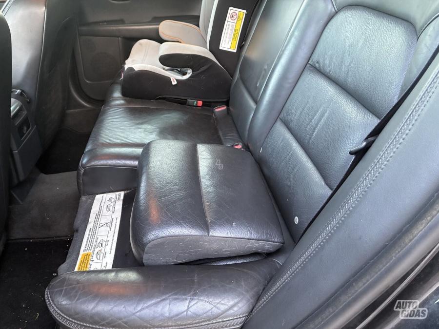 Volvo XC70 2011 Šauļi, ar dzinēja tilpumu 3.20 L un nobraukumu 283 tūkst. km par 6250 €, foto 16 vietnē AUTOMOTO.COM.LV