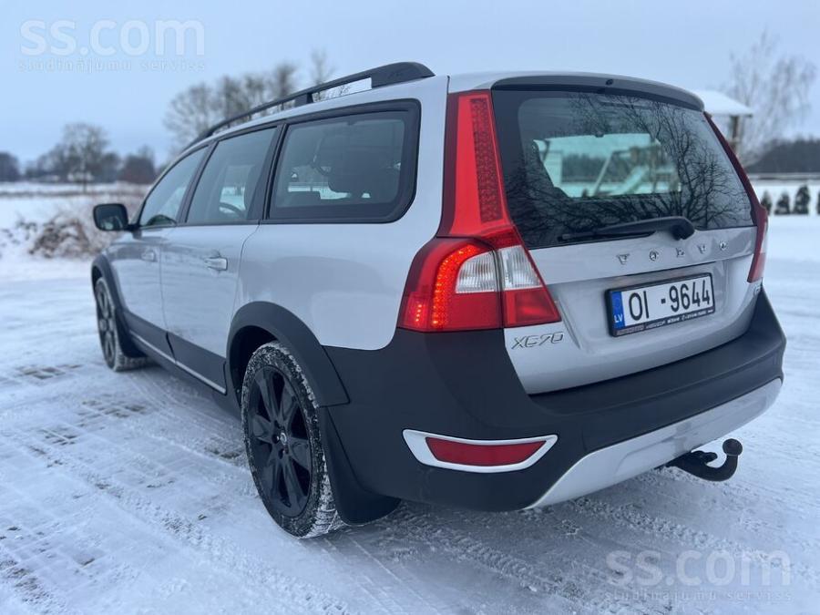 Volvo XC70 2012 Rēzekne, ar dzinēja tilpumu 2.00 L un nobraukumu 271 tūkst. km par 8450 €, foto 6 vietnē AUTOMOTO.COM.LV
