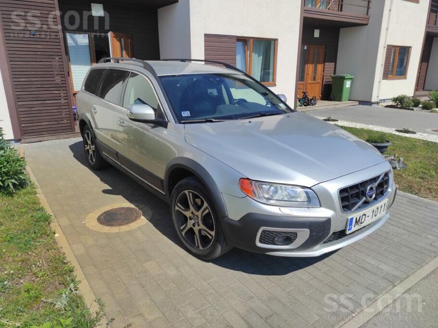 Volvo XC70 2012 Rīga, ar dzinēja tilpumu 2.40 L un nobraukumu 387 tūkst. km par 9500 €, foto 4 vietnē AUTOMOTO.COM.LV