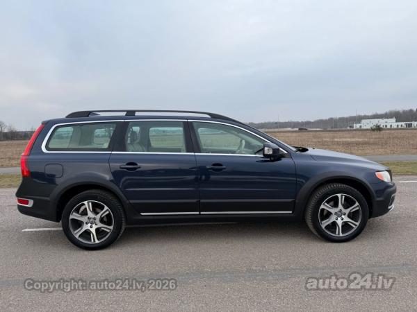 Volvo XC70 2012 Tallina, ar dzinēja tilpumu 2.00 L un nobraukumu 0 tūkst. km par 7690 €, foto 9 vietnē AUTOMOTO.COM.LV