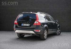 Volvo XC70 2012 in Riga, with an engine capacity of 2.00 L and mileage of 250 thousand km for 9390 €, photo 4 on AUTOMOTO.COM.LV