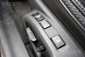 Volvo XC70 2012 in Riga, with an engine capacity of 2.00 L and mileage of 250 thousand km for 9390 €, photo 9 on AUTOMOTO.COM.LV