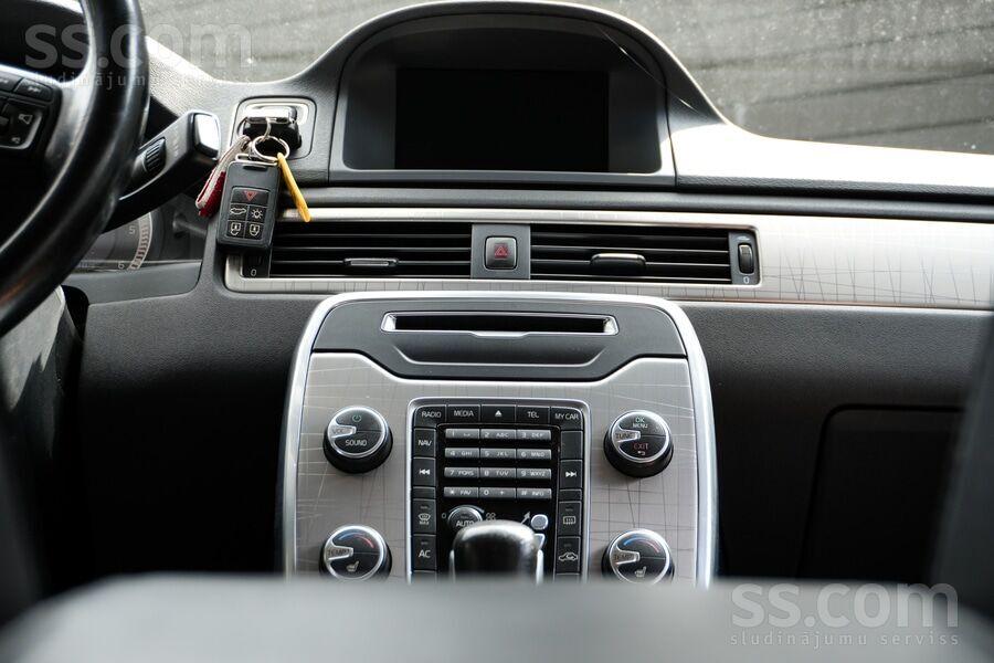 Volvo XC70 2012 in Riga, with an engine capacity of 2.00 L and mileage of 250 thousand km for 9390 €, photo 14 on AUTOMOTO.COM.LV