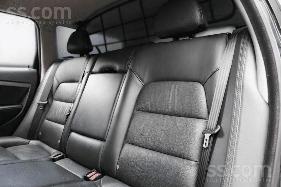 Volvo XC70 2012 in Riga, with an engine capacity of 2.00 L and mileage of 250 thousand km for 9390 €, photo 16 on AUTOMOTO.COM.LV