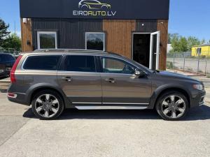 Volvo XC70 2012 in Riga, with an engine capacity of 2.40 L and mileage of 351 thousand km for 9950 €, photo 11 on AUTOMOTO.COM.LV